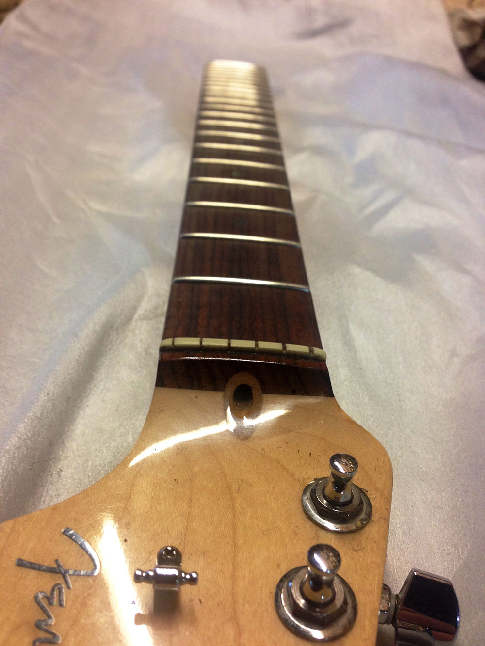 Fender Stratocaster Refret - Band Aid Music