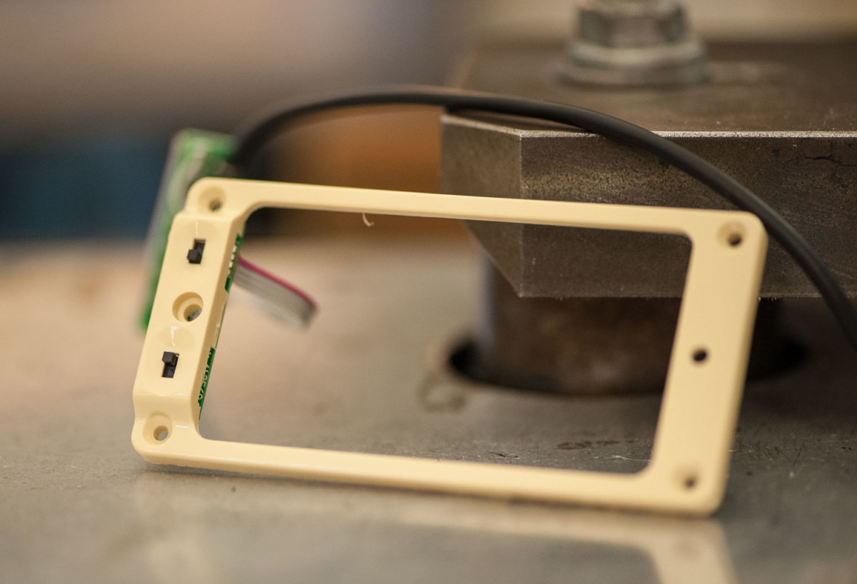 Seymour Duncan STS-2S CR Triple Shot Switchable Frame Set - Band Aid Music